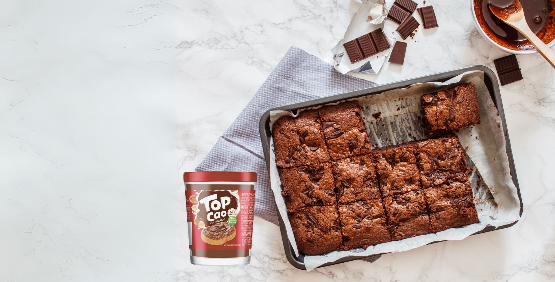 Chocolate brownies with cocoa topping Dulcesol